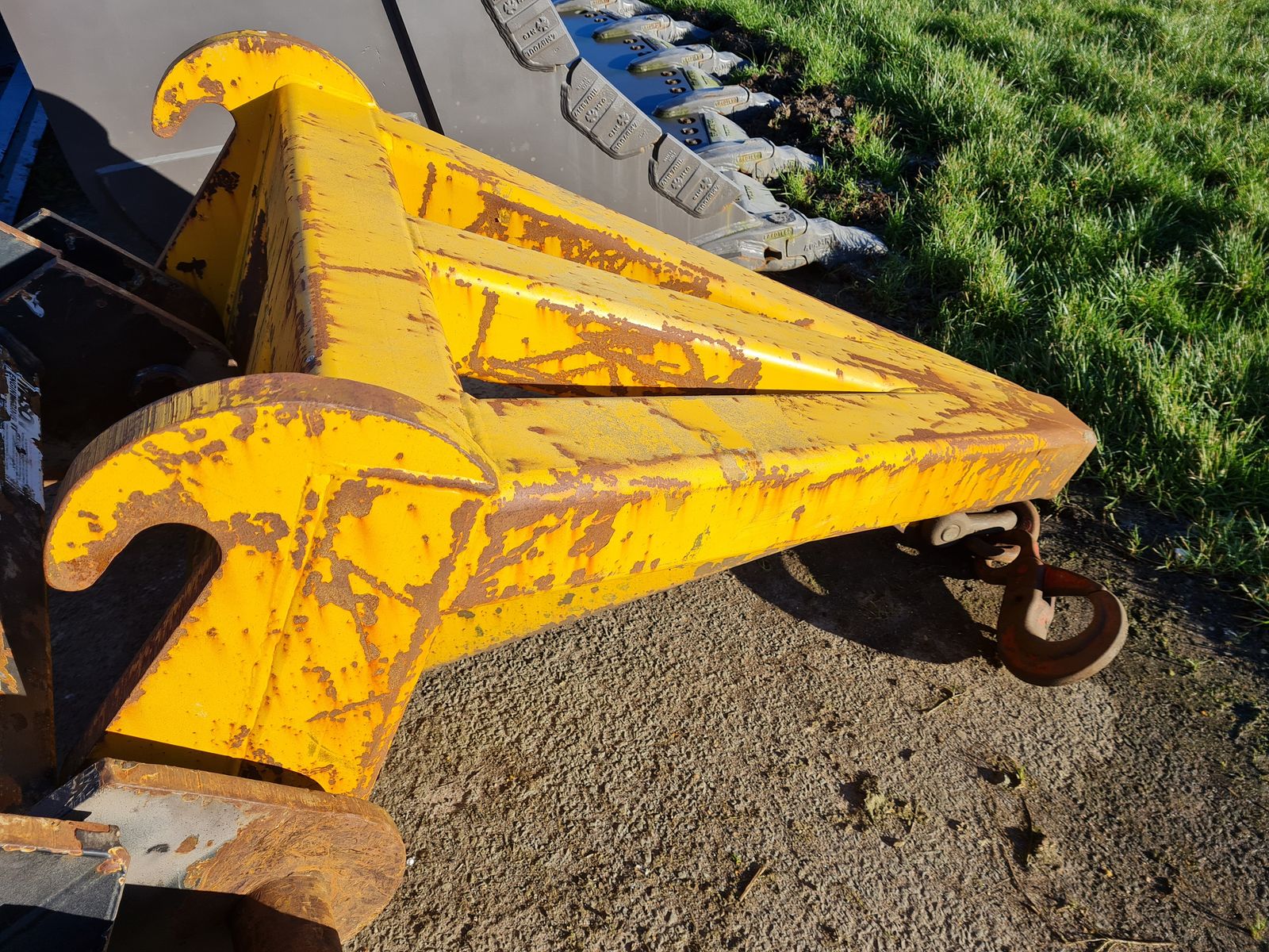 Loading shovel attachments | SER