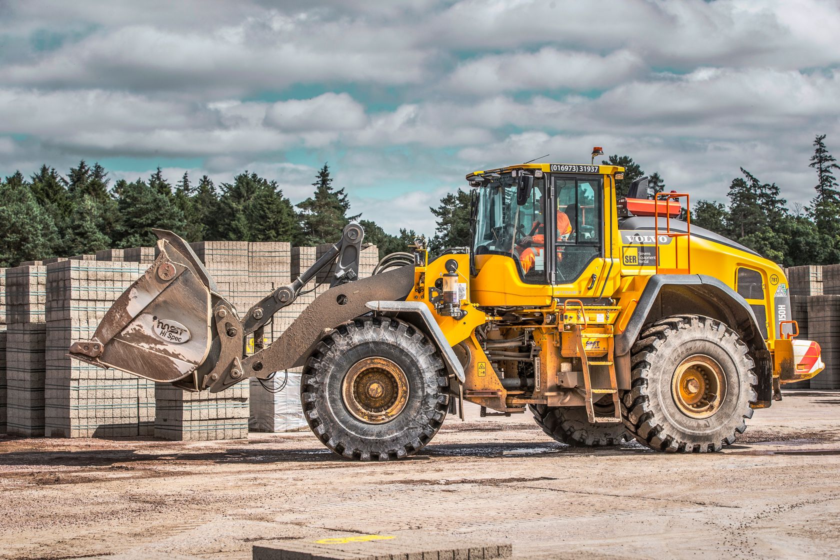 Nationwide loading shovel rental | SER